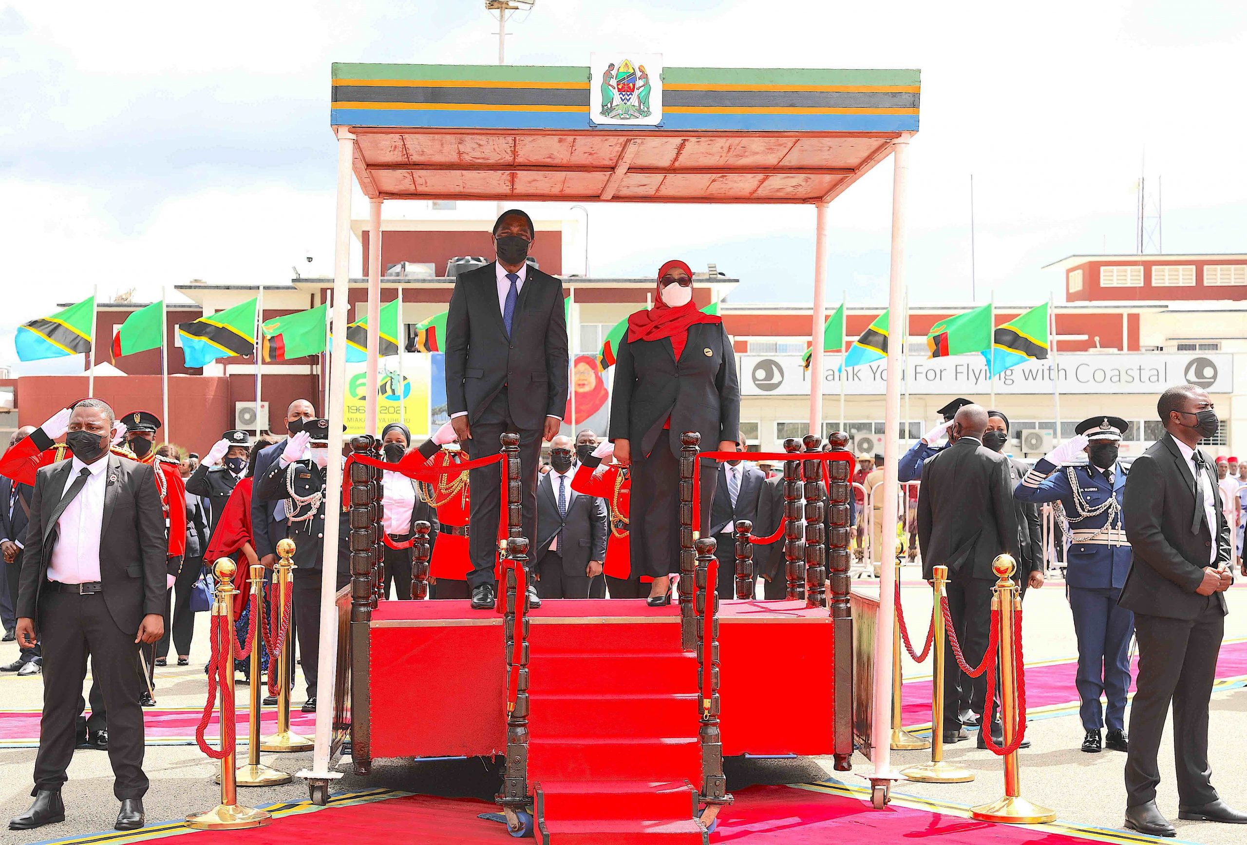 MAELEZO | Rais wa Zambia Mhe. Hakainde Hichilema Awasili Nchini MAELEZO | Rais wa Zambia Mhe. Hakainde Hichilema Awasili Nchini