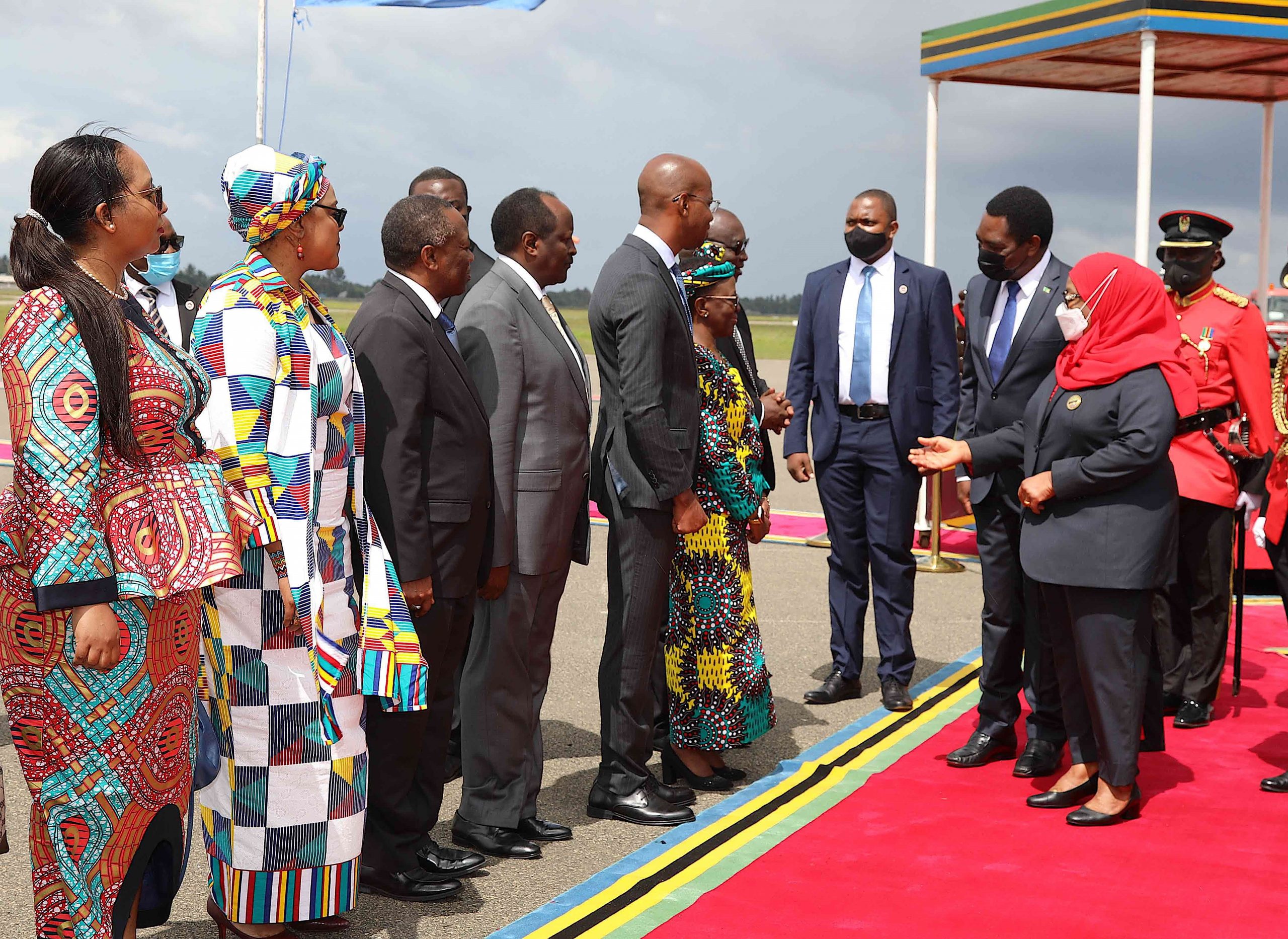 MAELEZO | Rais wa Zambia Mhe. Hakainde Hichilema Awasili Nchini MAELEZO | Rais wa Zambia Mhe. Hakainde Hichilema Awasili Nchini